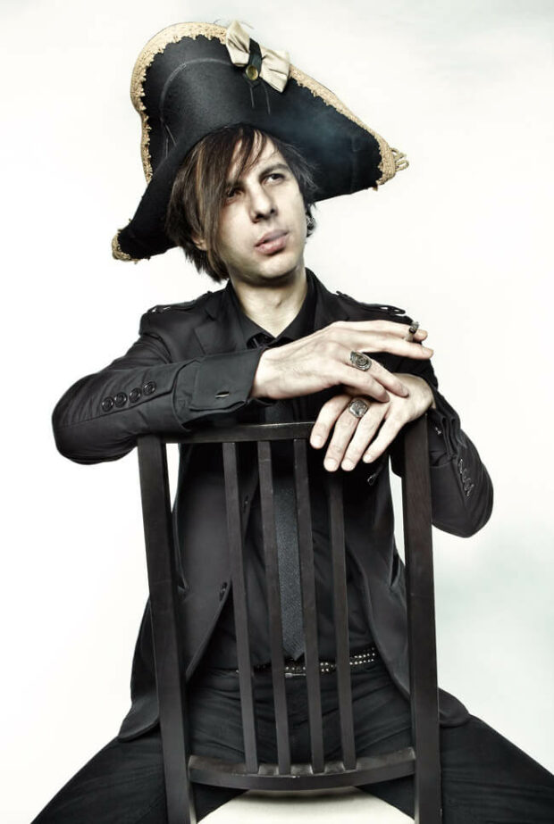 Interview Teodor Currentzis | „Spiritualität hat nichts mit Wellness zu ...