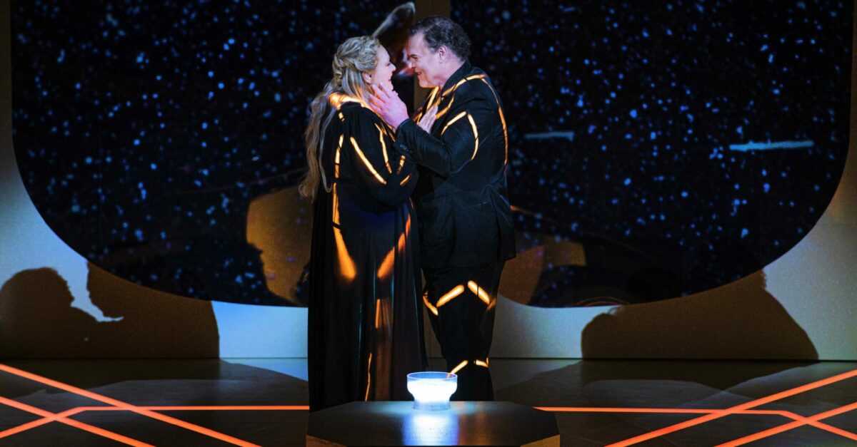 Opern-Kritik: Staatstheater Cottbus – Tristan und Isolde