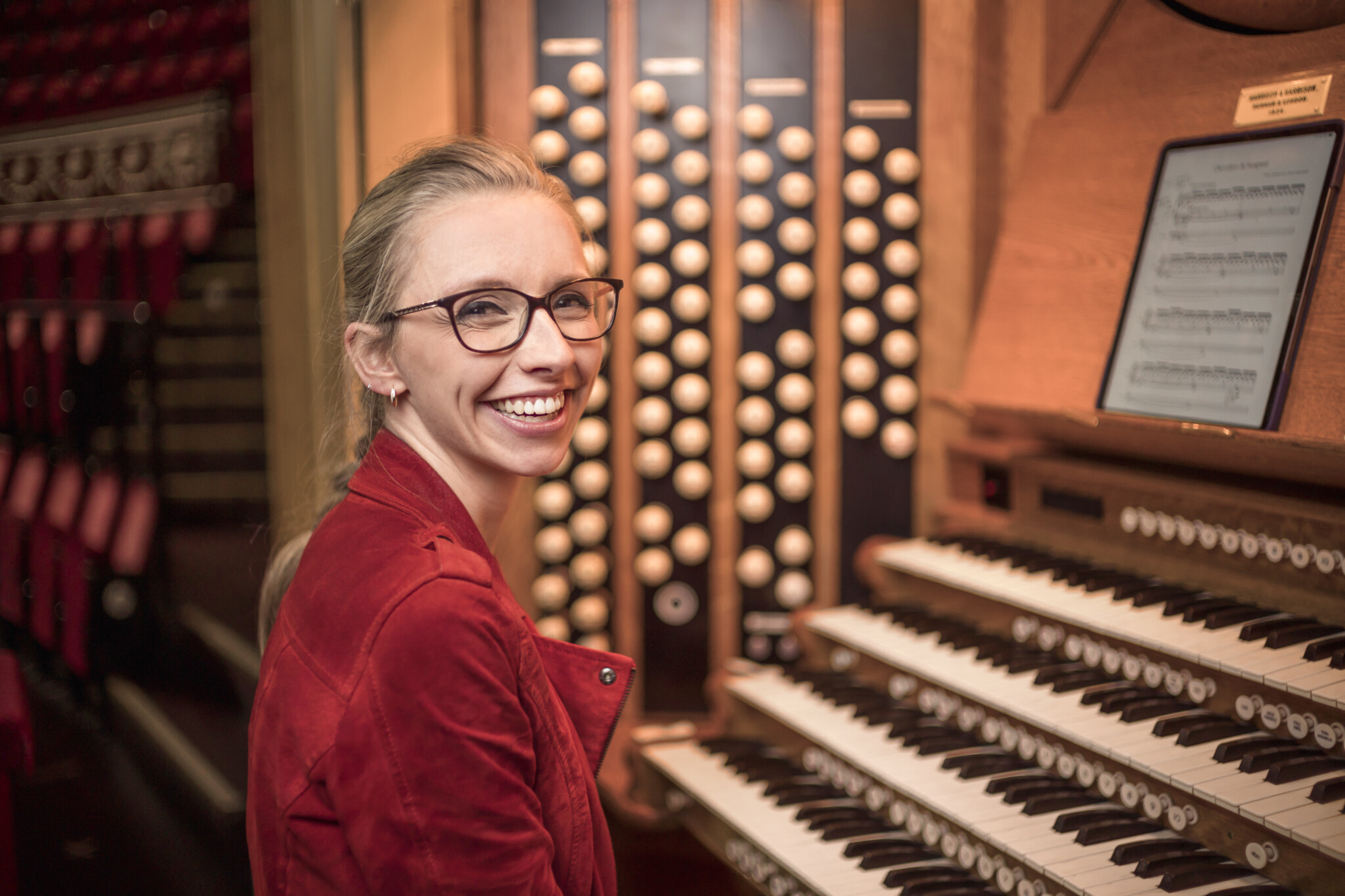 Anna Lapwood: Konzerte, Artikel, Rezensionen & Termine - concerti.de