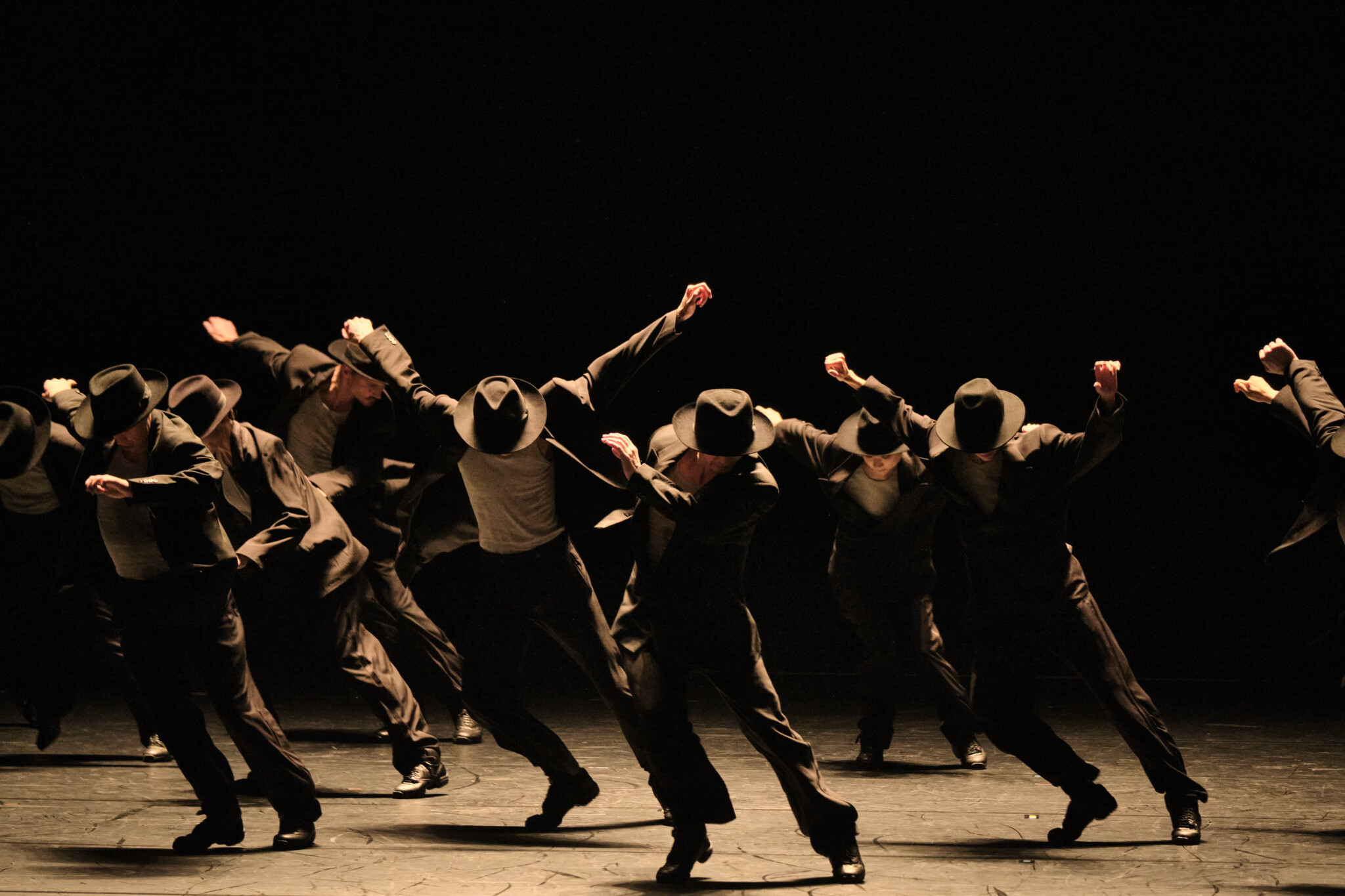 Ballett-Kritik: Deutsche Oper Berlin – Minus 16 | concerti.de